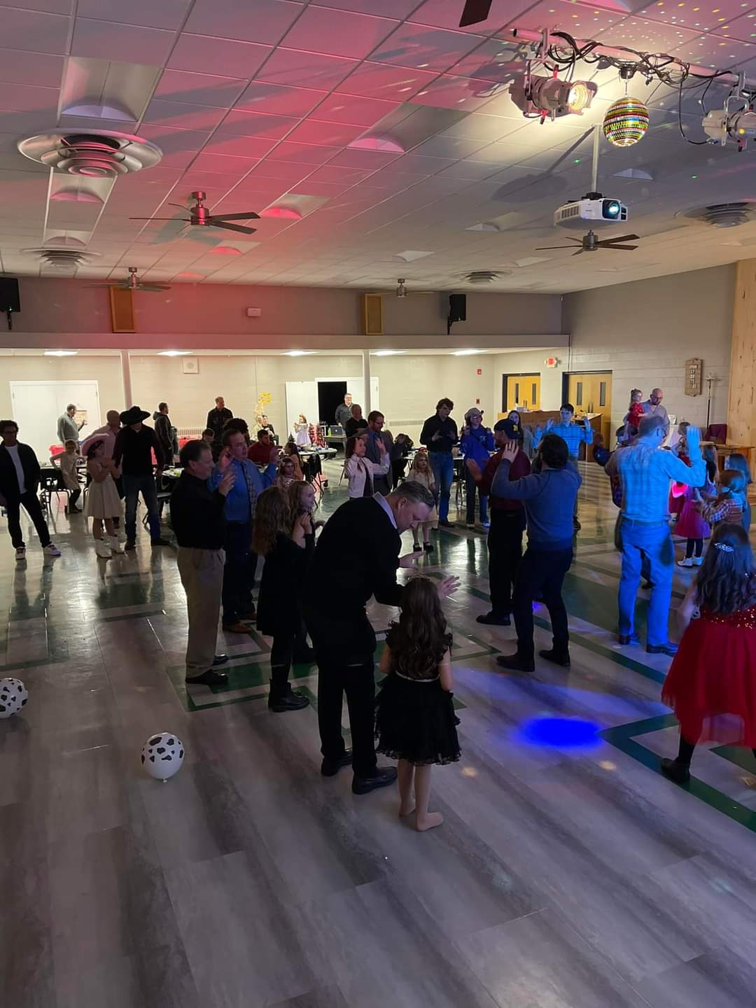 Father Daughter Dance – Holy Name Catholic School
